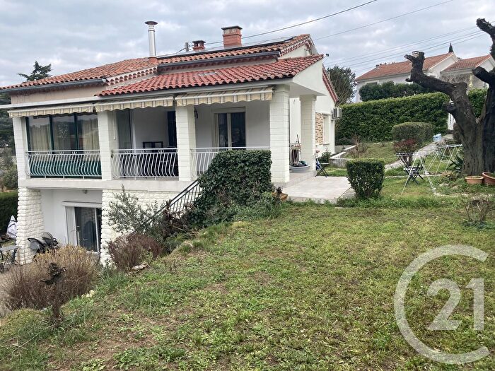 Maison à louer - Bagnols-sur-Cèze, Lamargue - 4 pièces - 3 chambres
