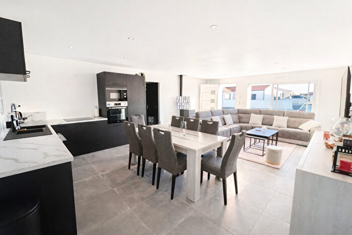 Maison à vendre - Chaillé-les-Marais - 3 pièces - 2 chambres