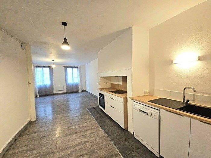 Appartement à louer - Saint-Céré - 2 pièces - 1 chambre