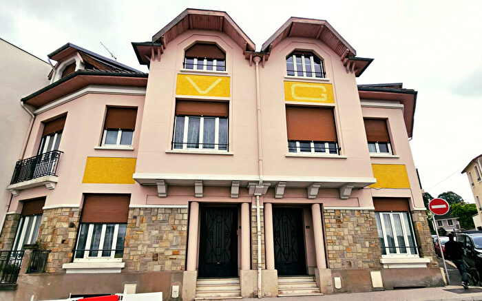 Maison à vendre - Vichy, Denière Hôpital - 7 pièces - 5 chambres