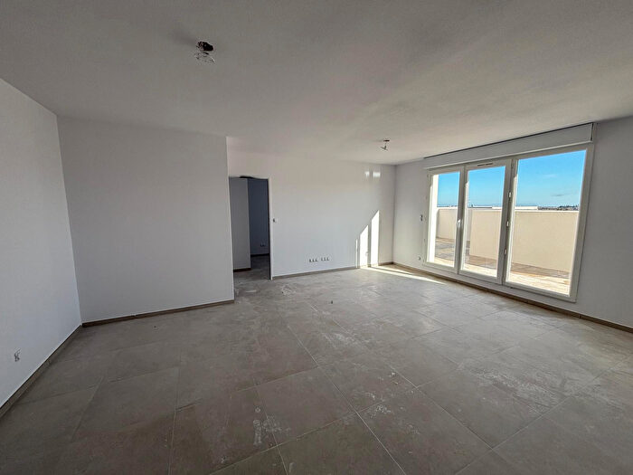 Appartement à vendre - Uzès - 3 pièces - 2 chambres