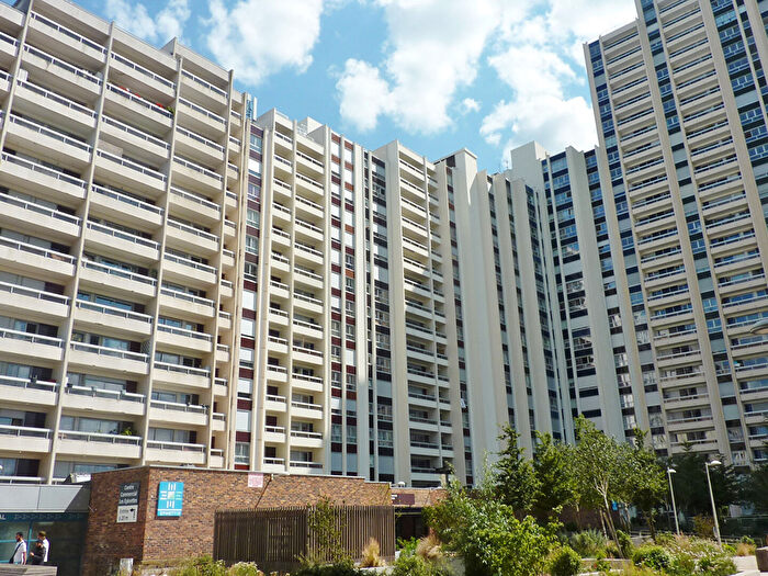 Appartement 1 pièce à vendre - Issy-les-Moulineaux, Les Epinettes, Le Fort, Les Hauts dIssy