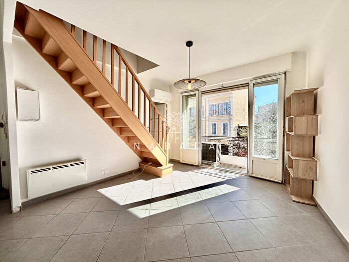 Appartement à louer - Saint-Raphaël, Centre-ville - 4 pièces - 3 chambres