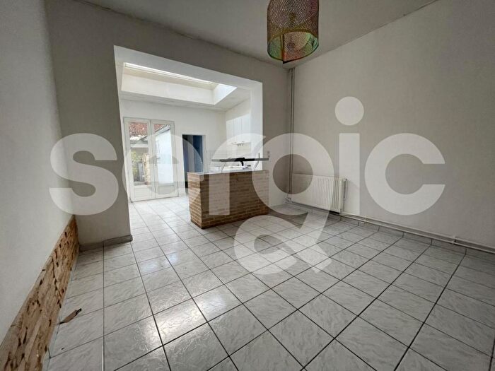 Maison à louer - Tourcoing, Virolois - 4 pièces - 2 chambres