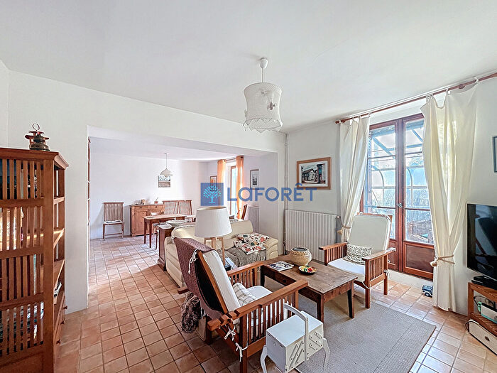 Appartement à vendre - Saint-Germain-lès-Corbeil - 4 pièces - 2 chambres