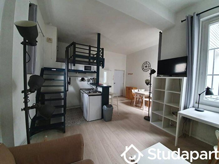 Appartement à louer - Coteaux Ouest-Pasteur, Rouen - 1 pièce