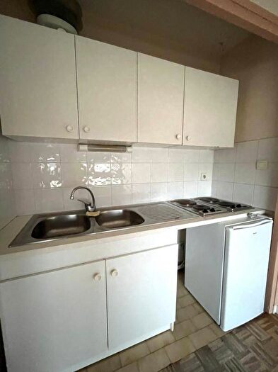 Appartement à louer - Centre-ville, Victor Hugo, Grenoble - 1 pièce