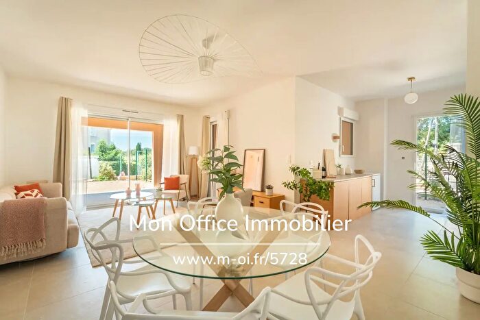 Appartement à vendre - Aix-en-Provence, Puyricard, Célony - 3 pièces - 2 chambres