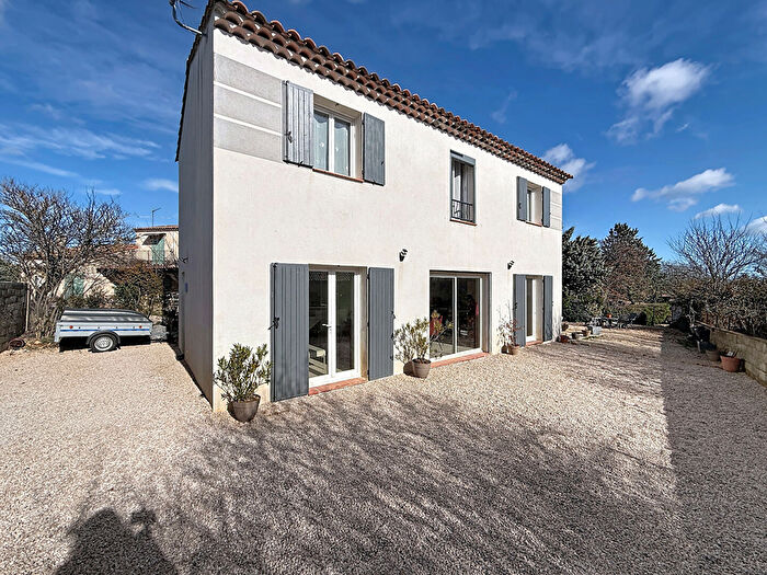 Maison à vendre - Saint-Maximin-la-Sainte-Baume, Centre-ville - 4 pièces - 3 chambres