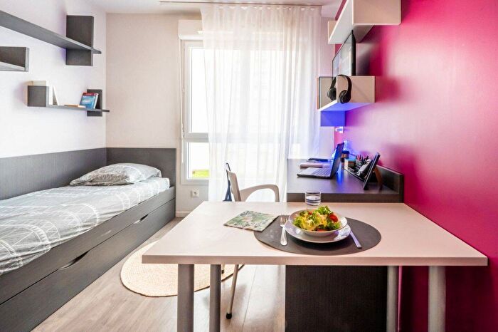 Appartement à louer - Castelnau, Dijon - 1 pièce