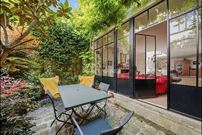 Appartement 6 pièces à Paris 18ème, Grandes Carrières, Clichy, à vendre