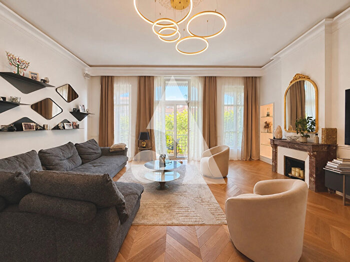 Aix-en-Provence, Centre-ville : Appartement 5 pièces à vendre