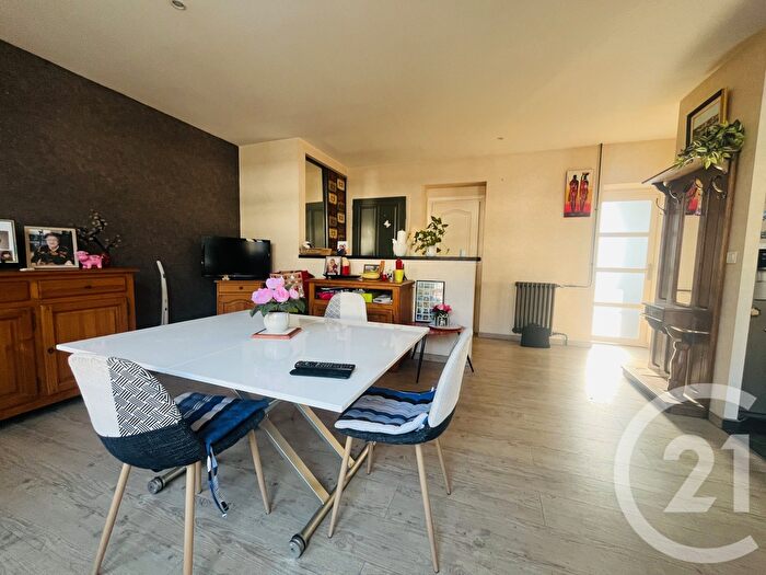 Appartement à vendre - Lisieux, Centre-ville - 5 pièces - 4 chambres