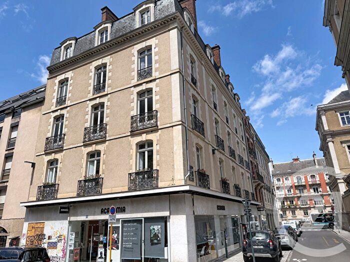 Appartement 3 pièces à vendre à Quartiers Centre, Centre-ville