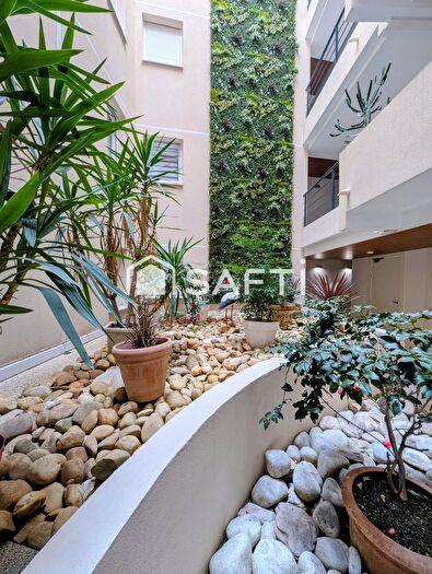 Appartement à vendre - Saint-Raphaël, Veyssières - 3 pièces - 2 chambres