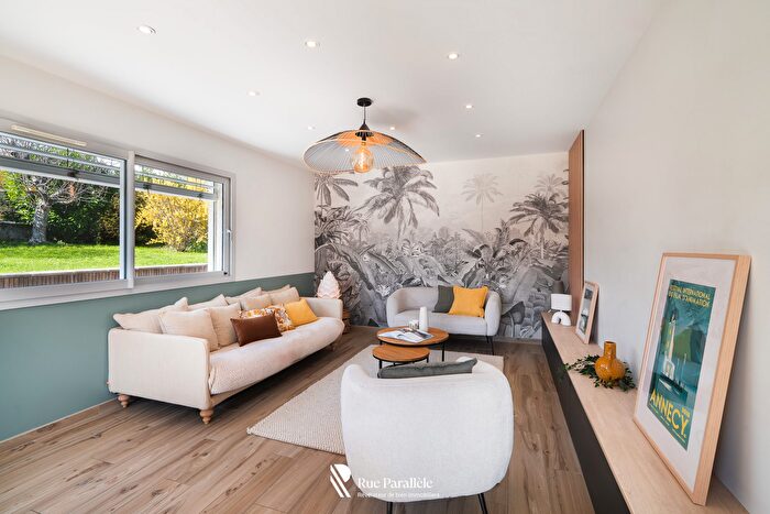 Maison à vendre - Groisy - 5 pièces - 4 chambres