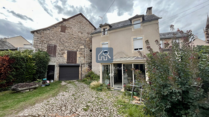 Maison à vendre - Laissac - 6 pièces - 4 chambres