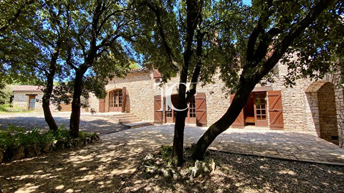 Maison 7 pièces à vendre - Barjac