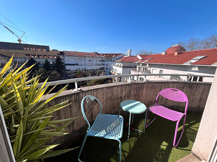 Appartement à vendre - Lyon e , Guillotière - 5 pièces - 4 chambres