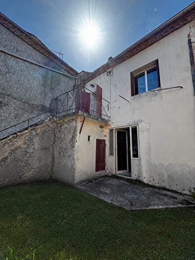 Liorac-sur-Louyre : Appartement 2 pièces à louer