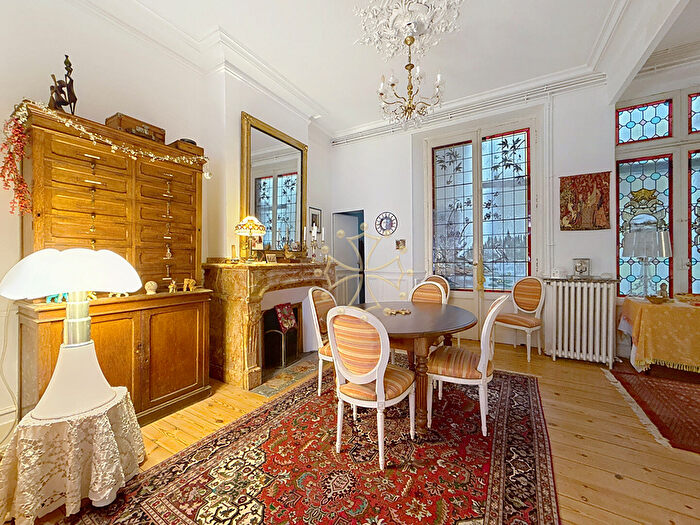 Appartement à vendre - Toulouse, Saint-Etienne - 3 pièces - 2 chambres