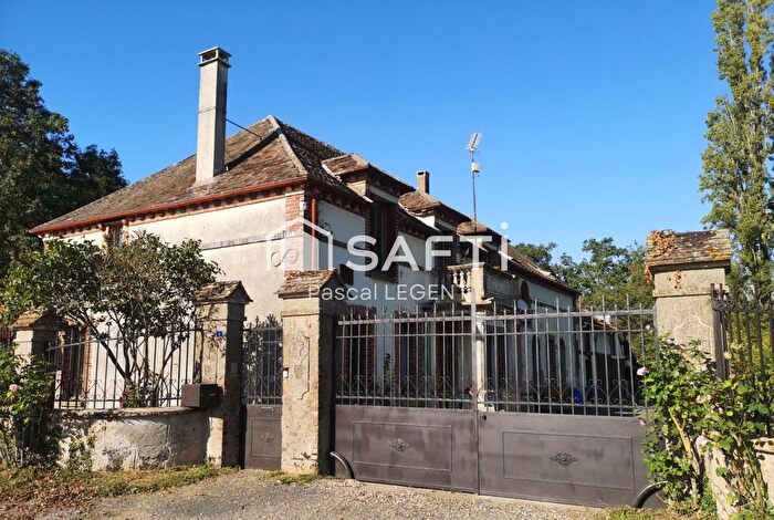 Maison à vendre - Vernoy - 12 pièces - 6 chambres