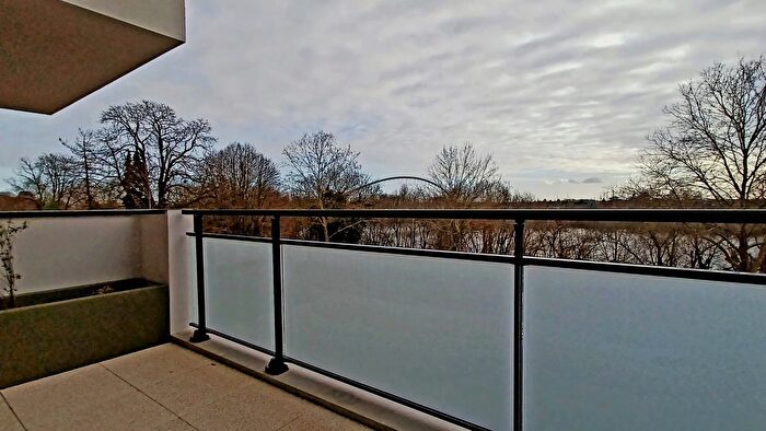 Appartement à louer - Saint-Jean-de-la-Ruelle, Trois Fontaines, Petite Espère, Clémenceau - 3 pièces - 2 chambres