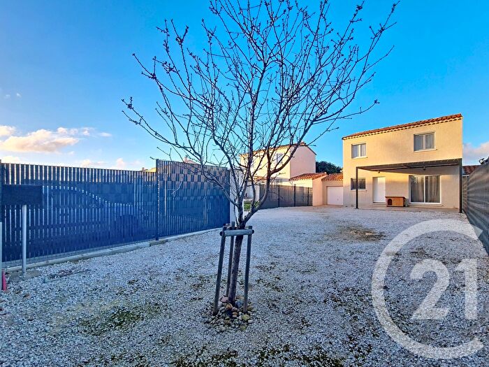 Maison à vendre - Arles, Pont de Crau, Moulès - 4 pièces - 3 chambres