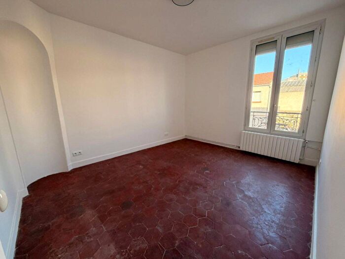 Appartement à louer - Ivry-sur-Seine - 2 pièces - 1 chambre