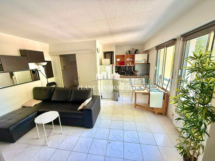 Appartement 2 pièces à louer à Juan-les-Pins, Antibes