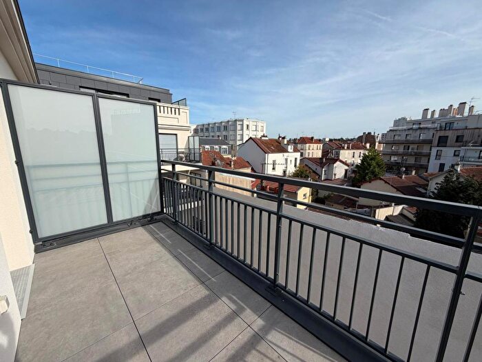 Appartement 5 pièces à vendre à Le Raincy, Gare