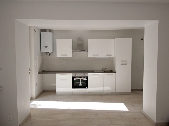 Appartement 3 pièces à Bon-Encontre, à louer
