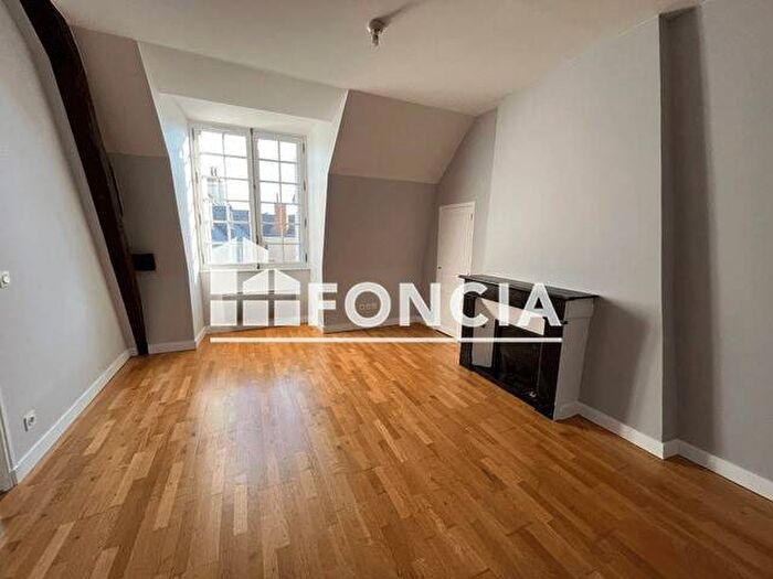 Appartement à louer - Cathédrale, Tours - 2 pièces - 1 chambre
