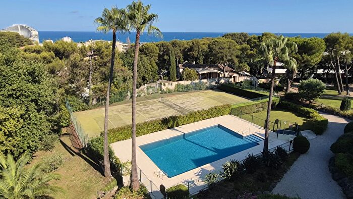 Appartement à louer - Villeneuve-Loubet, Les Hauts de Vaugrenier, Les Maurettes, Vaugrenier - 2 pièces - 1 chambre