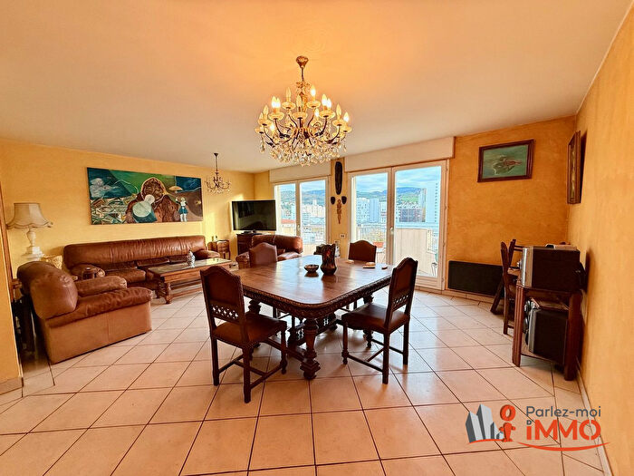 Appartement à vendre - Saint-Étienne, Saint-Roch, Vivaraize, Valbenoite, Centre Deux - 5 pièces - 3 chambres