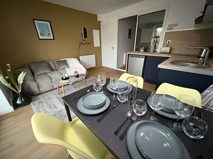 Appartement à vendre - Pontivy, Paul Langevin - 2 pièces - 1 chambre