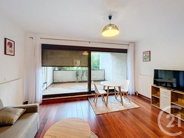 Appartement à louer - Saint-Cloud - 1 pièce