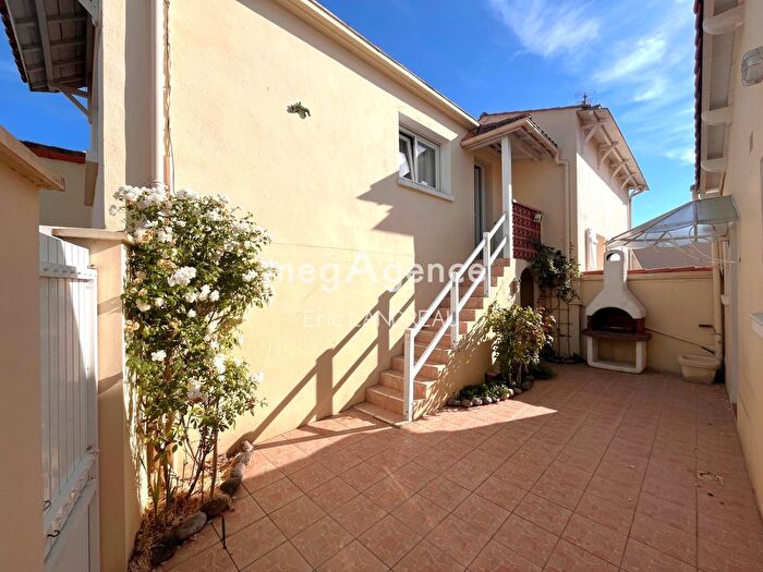 Les Sables-d'Olonne, Les Roses, Route du Château d'Olonne : Maison 4 pièces à vendre