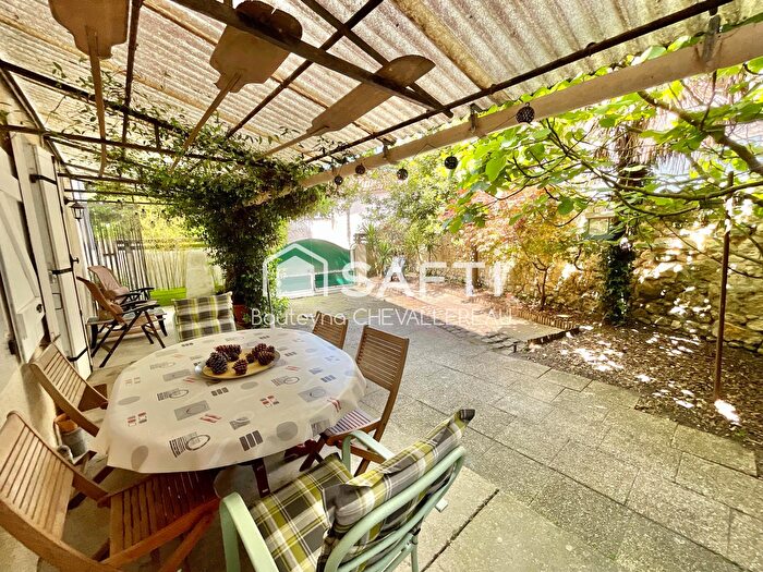 Cissac-Médoc : Maison 6 pièces à vendre