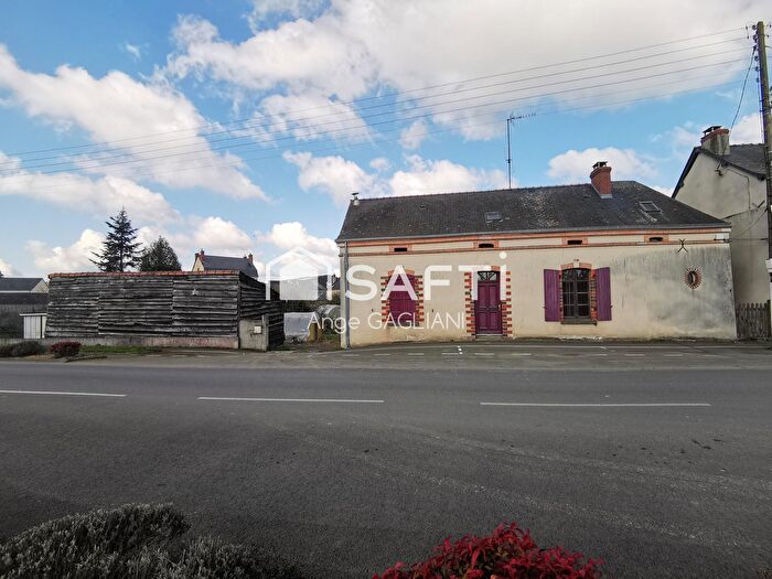 Cossé-le-Vivien - Maison 6 pièces à vendre