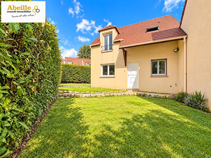 Maison 4 pièces à Saint-Chéron, à vendre