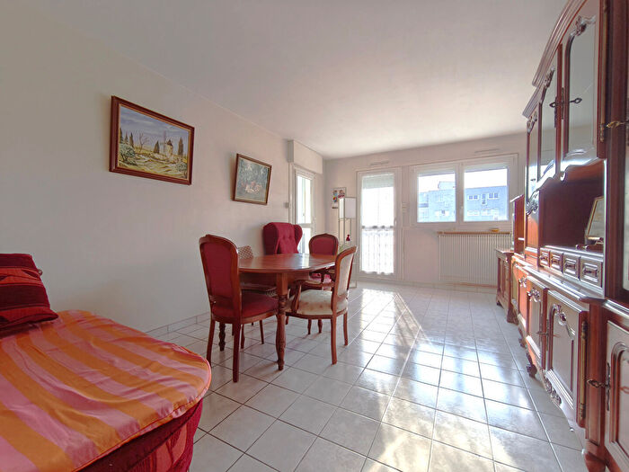 Appartement à vendre - Plaisir, Ebisoires - 3 pièces - 2 chambres