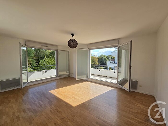 Appartement 3 pièces à vendre - Saint-Ouen-l'Aumône, Eglise