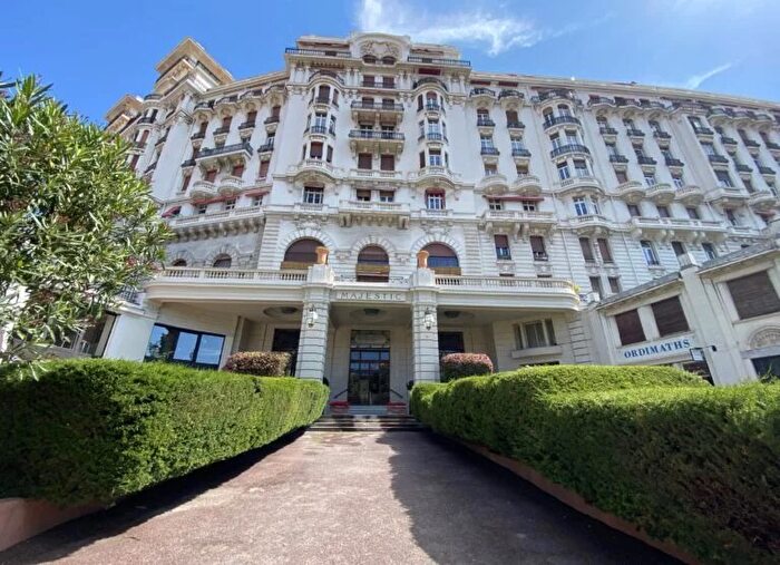 Appartement à vendre - Nice, Carabacel - 6 pièces