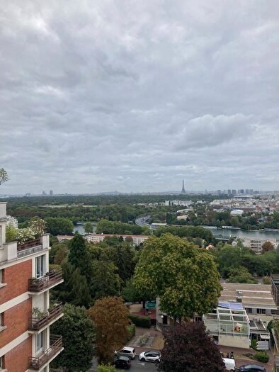 Appartement à louer - Centre, Saint-Cloud - 4 pièces - 3 chambres