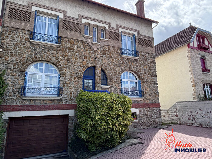 Châlons-en-Champagne, Sud : Maison 8 pièces à vendre
