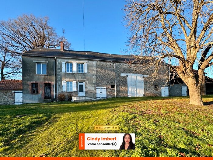 Maison à vendre - Saint-Hilaire-la-Treille - 4 pièces - 3 chambres