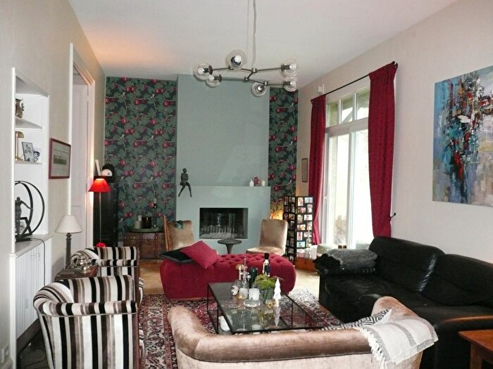 Maison à vendre - Cognac, Centre-ville, Gare - 11 pièces - 5 chambres