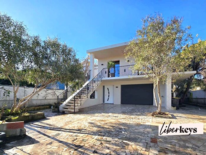 Maison à vendre - Lunel-Viel - 10 pièces - 5 chambres