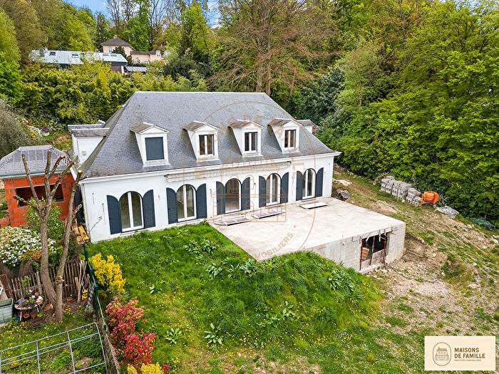 Maison 12 pièces à La Celle-Saint-Cloud, à vendre
